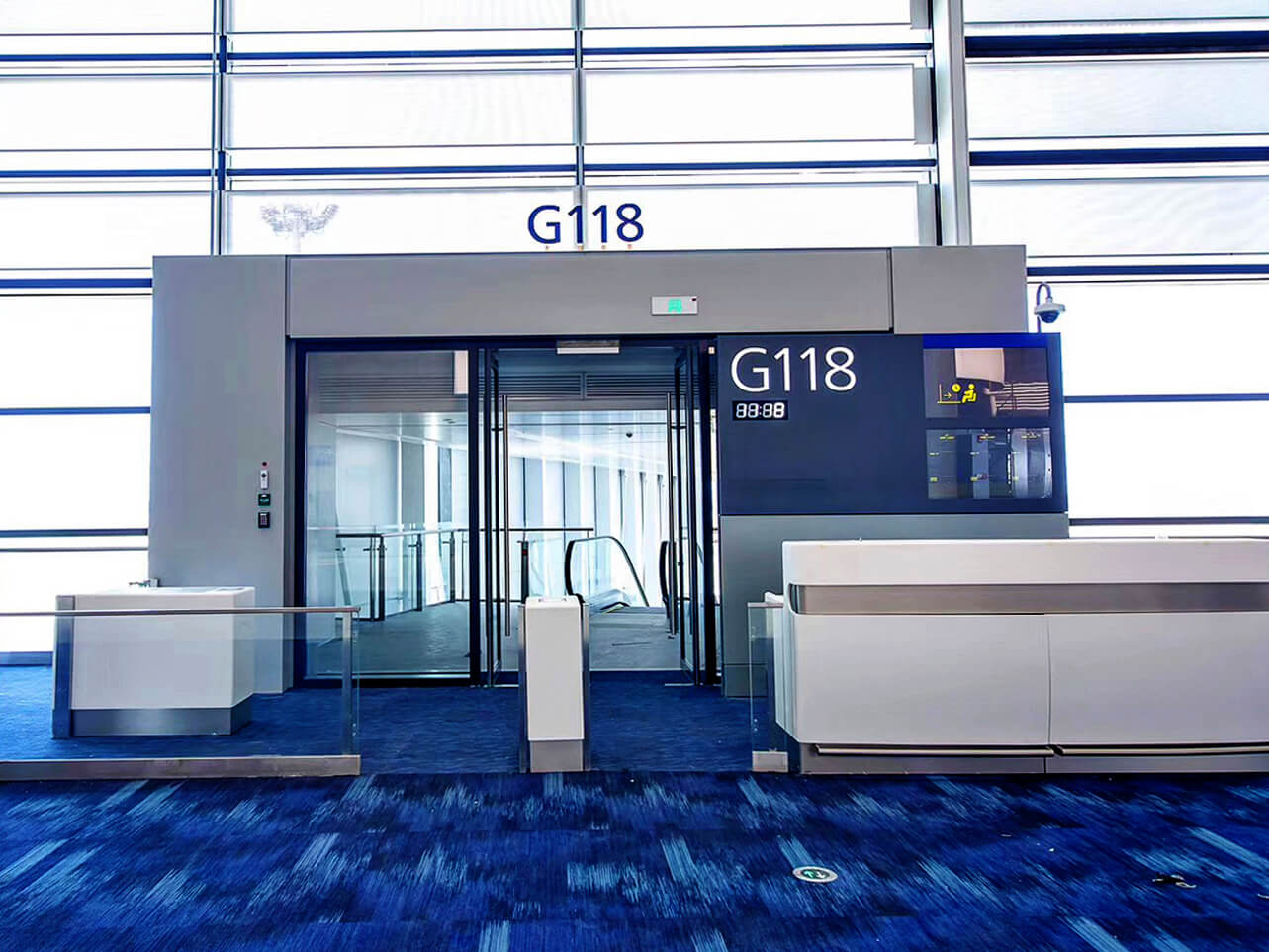 Airport Counter Manufacturer & Supplier - UFL Airports