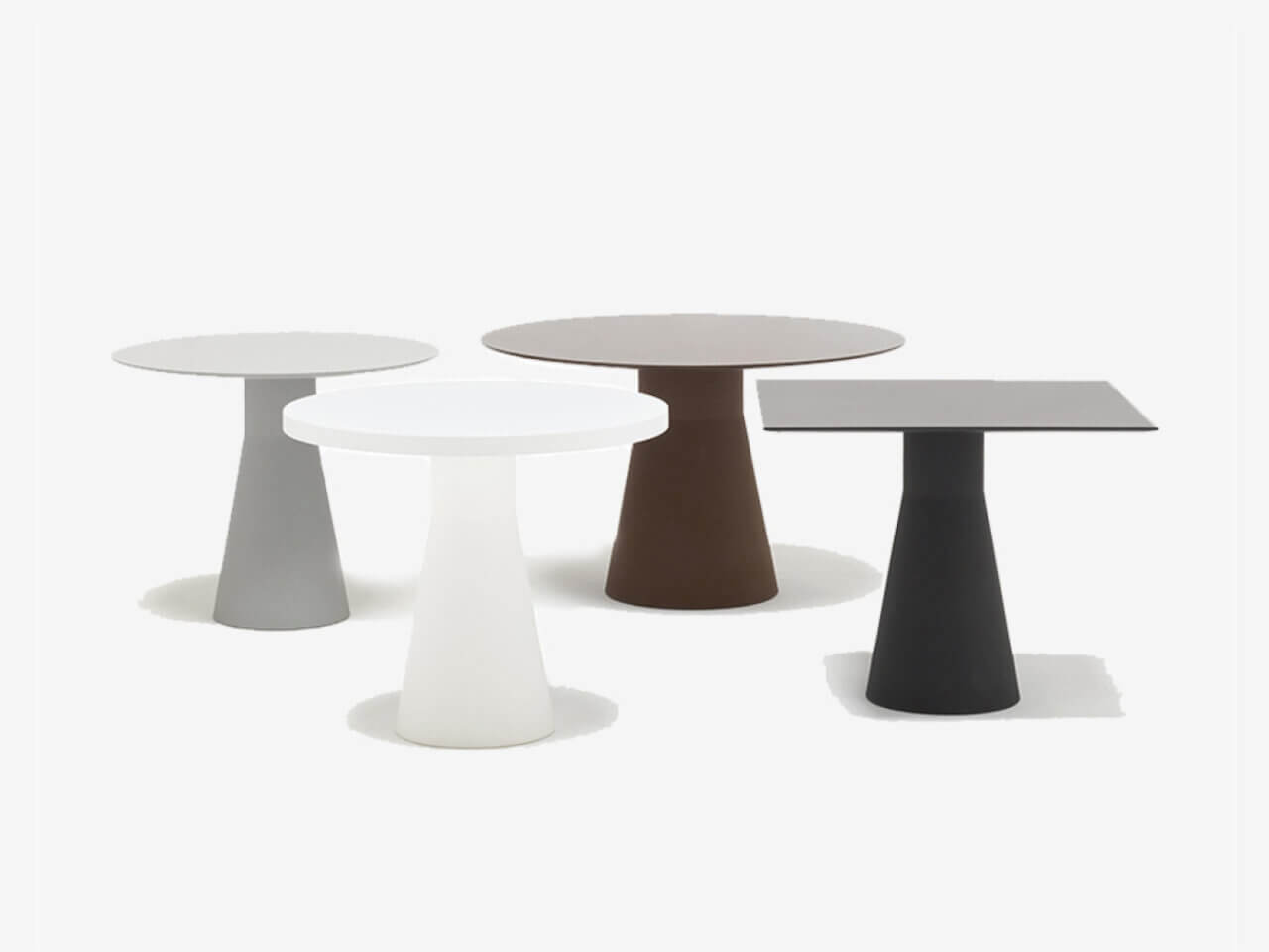 Andreu World Reverse Table - UFL Airports